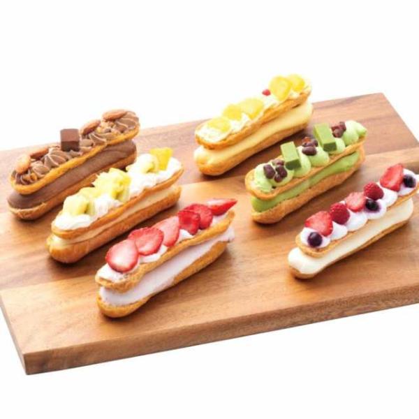 六本木ヒルズで“行列のできるシュークリーム専門店として話題の「クレームデラクレーム」がお届けする、エクレアタイプのシューアイスケーキです。ミルクたっぷりのアイスクリームを、専門店ならではのしっとりとしたシュー皮で包み、ベリーやフルーツ、彩り...