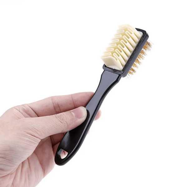 真新しい靴の掃除道具です! 材質: スチール、プラスチック、ゴム色: ランダムな長さで発送: 約。 17x3cmのヌバックとスエードの靴は,革を傷つけずにきれいにして汚れを取り除き,ゴム部分を優しくこすり落とすのに役立つ汚れを取り除きます汚...