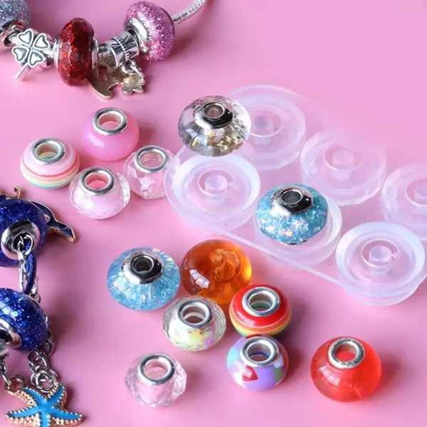 モデル番号:Mold製品の特徴:Big Hole Bead Mold素材:SILICONE宝石類の用具及び機器タイプ:金型銘柄:JAVRICK起源:Cn (原点)項目タイプ:宝石類用具及び装置