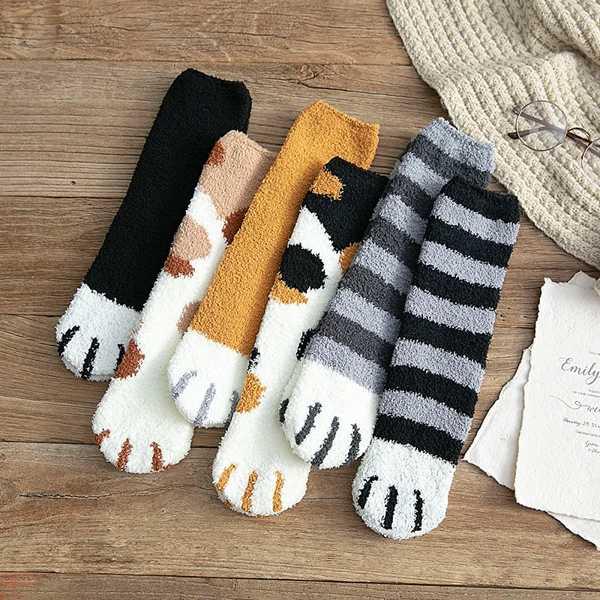 Autumn Winter Coral Velvet Socks Cute Cat Claw Socks For WomenMaterial:coral VelvetSize: one size (fit EU34-39)Applicabl...