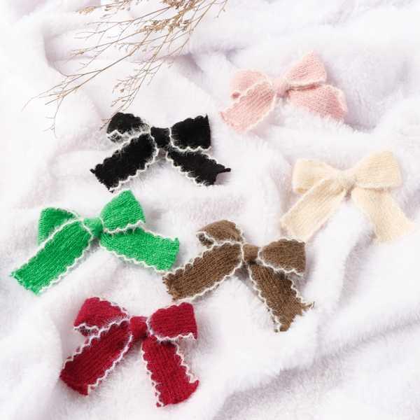 商品名: 秋冬ウールヘアクリップUsage: ヘアデコレーションとヘアアクセサリーの固定機会: 毎日のレジャーの集まりパーティーフェスティバルStyle: 甘いかわいい絶妙なシンプルなクリスマス重量: 5.6gサイズ: 8.5x8cm