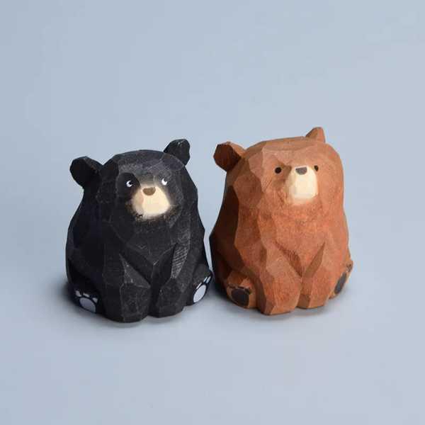 木製クマミニチュアシロクマ工芸品装飾品かわいいミニ無垢材彫刻クマ置物テーブル飾るキッズギフト特徴:100% 新品、高品質。素材: 木製色: ブラウン、ホワイト、ブラックサイズ: 幅29.77mm、高さ35.43mmパッケージ: 1PC注記：...