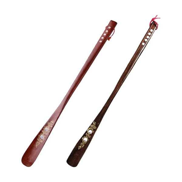 説明:プレミアム素材：高品質の木材を使用しており、滑らかで滑りやすく、表面は滑らかで扱いやすく、使いやすく、どんな靴の裏にも簡単に滑り込みます。快適なグリップハンドル：長いハンドルのデザインと穴があり、紐を着用し、靴べらを簡単に保管できます...