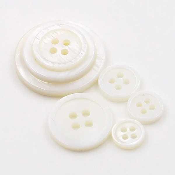 タイプを置きなさい:noタイプの卸売:no特徴:環境にやさしい,洗濯できる形:ROUNDモデル番号:TJ9126技術:ナチュラル色様式:flatback装飾:NONEボタンのタイプ:4穴はボタンがかかる素材:shell製品タイプ:ボタン起源...