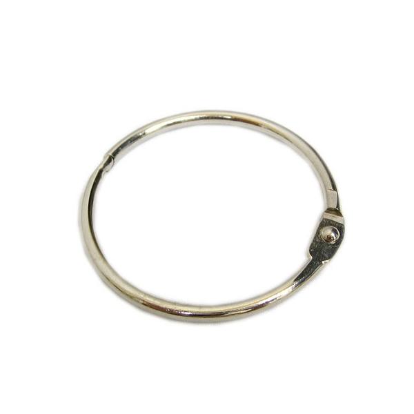 綴じ込み金具のリングです。内径70mmタイプ。大量にご注文頂く際は、納期をお問い合せください。■材質：軟鋼線材（ニッケルメッキ）■線径：3.5mm
