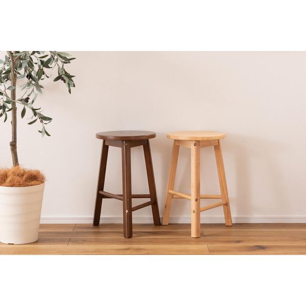 天然木のぬくもりを感じる北欧風デザインの「helppo」シリーズよりスリムなデスクと、シンプルで色々なシーンで活躍するスツールの新色が登場しました。 木目を活かしたデザインと、木本来のカラーが落ち着いた印象を与え、お部屋のインテリアにとても...