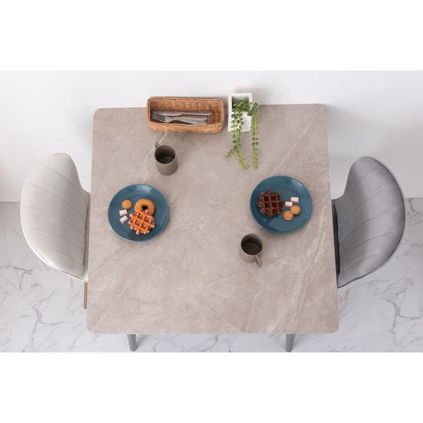 人気のコンパクトテーブルにトレンドの大理石調のデザインが登場。ストーン柄の天板は様々なテイストのアイテムと相性が良く、細身の脚が圧迫感のないすっきりとした印象を与えてくれます。●脚先に保護フェルト付き●簡単に組立可能●表面は凹凸をおさえた手...