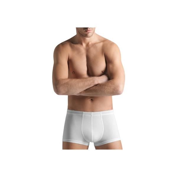 ストレッチが入ったコットン素材のボクサーショーツです。身体にフィットするデザインです。サイズ：Ｓ（日本サイズＭ）、Ｍ（Ｌ）、Ｌ（ＬＬ）素材：綿９３％、ポリウレタン７％カラー：ホワイト、ブラック、ネイビー（LB)在庫ありになっていても、一時的...