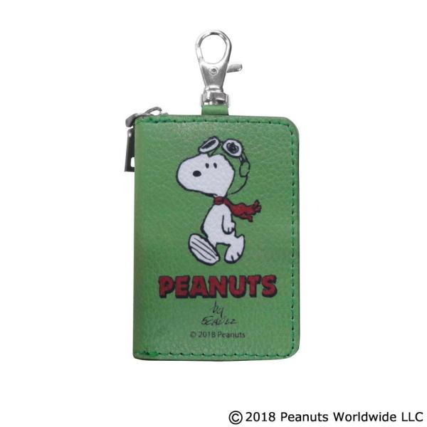 透明ウィンドウでスマートキーを楽々操作できます。中にキーリングが付いているので、普通のキーケースとしてもお使いいただけます。