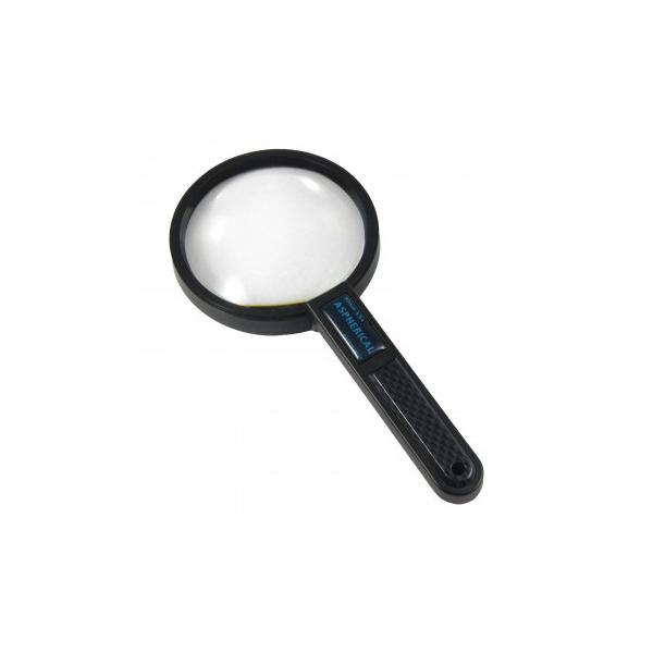 レンズの隅々まで歪みのないすっきりした見え味です。