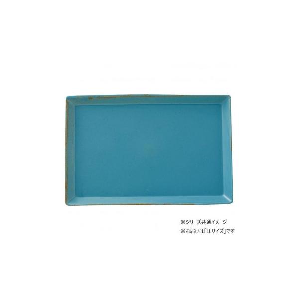 大きさも色も、異なるものを組み合わせてしつらえるうつわです。同色で揃えたり、別の色を合わせたり、あなたらしさを楽しめます。モダンな色が、テーブルをシャープに彩ります。