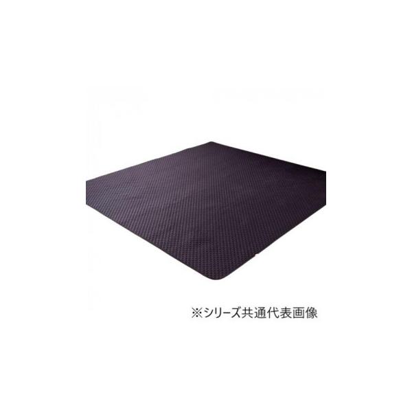ソファやカーペットのカバーとして使えるマルチカバー。裏面は防水仕様で、飲み物をこぼしても安心です。
