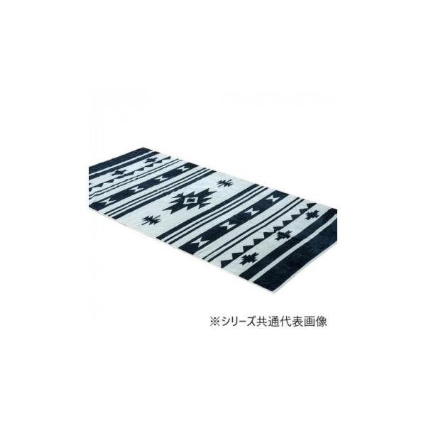 ブランケットやタオルケット、敷カバーとして活躍するマルチカバー。おしゃれなキリム柄でインテリアにもなじみます。