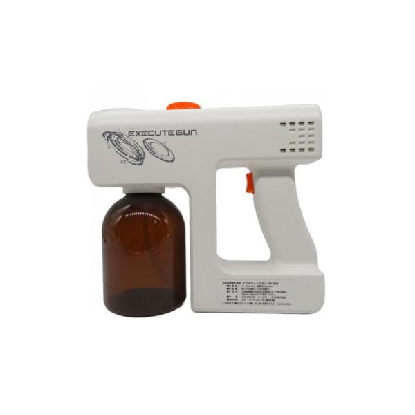 小型で軽いのに強力な噴射力。最大飛距離2.5mの高出力で、除菌作業が捗ります。また、大容量500mlボトル搭載でも負担感なく扱えます。いろんなところに使えて、毎日の作業をサポートしてくれます。