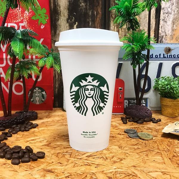 アメリカ発のコーヒーチェーン「スターバックス」のプラスチック製カップ☆＼(￣∇￣+)コンセプトは「Reusable. Recyclable. Re-enjoyable.」。楽しく何度も使えて、最後はリサイクルに使える。ハッピー＆エコなヤツで...