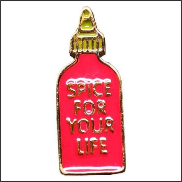 ワークエプロンを自分好みにカスタムするだけでなく、身近なものに付けたりコレクションとしても楽しめます。それぞれのカタチに合わせたアメリカンジョークや前向きなメッセージが込められています。メッセージ性の強いデザインは、たまたま目に止まったピン...