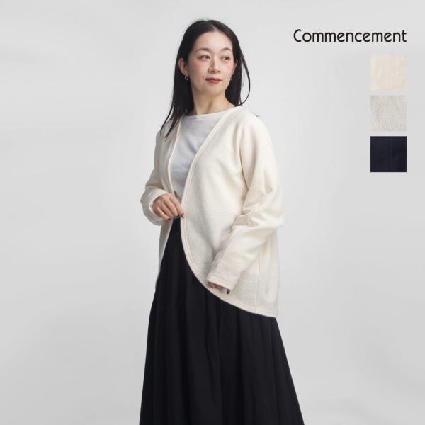 Commencement（コメンスメント）より、春から初夏まで羽織れて様になる、前開きオープン仕様のカーディガンをご紹介。軽やかで快適な梨地編み素材の、前身頃はオープン仕様カーディガン。無駄をそぎ落としたミニマルなルックスながら、素材感とシ...