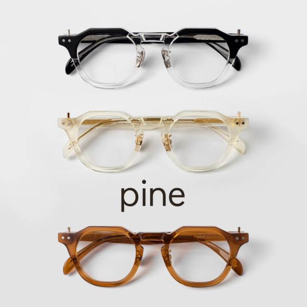 「PINE 」より、抜け感のあるクリアフレームに、セパレートブロウで個性をプラスしたデザインのヘキサゴンフレームをご紹介。◆サイズ(FREE)/レンズ横幅46mm / レンズ縦幅40mm / 全体の横幅(フレーム込み)144mm / 全体の...