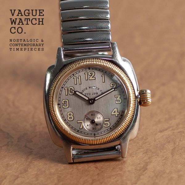 VAGUE WATCH Co.(ヴァーグウォッチカンパニー)より、腕時計が広まり始めた当時のデザインを再現し、ブレスレット感覚で着用できるエクステンションベルトを装着したモデル「Coussin Early Extension」をご紹介。◆実...