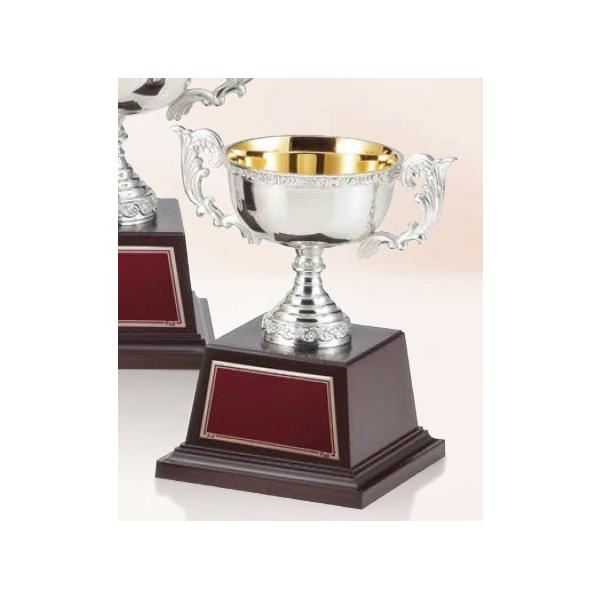 　〜　高いコストパフォーマンスの　ベストセラー商品　〜ゴルフ、サッカー、野球、各種スポーツ大会など表彰式で使われるカップです。優勝カップのレプリカや記念品に最適です。 装飾に紅白リボンを取り付けます（無料）。