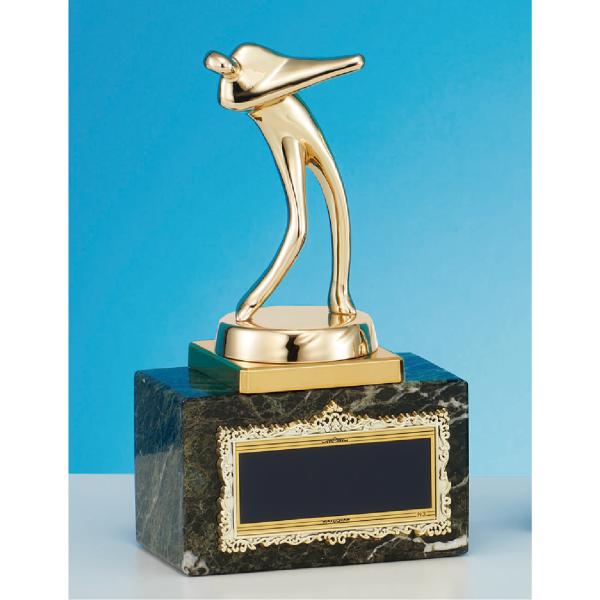 ゴルファーをモチーフとしたブロンズです。ゴルフコンペや大会などの表彰・記念品に最適です。装飾に紅白リボンを取り付けます（無料）。