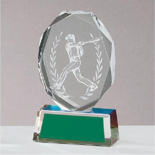レーザー2D加工により、クリスタル内側に各種スポーツのシルエットがモチーフとなっているクリスタルです。記念品、卒業記念、卒団記念などに最適です。