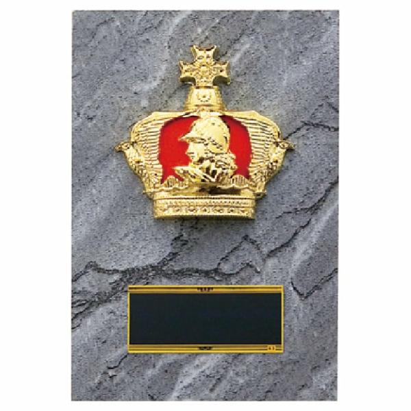 王冠をモチーフとした楯(盾)です。ゴルフ、サッカー、野球などの各種スポーツ大会の表彰や、企業表彰、感謝状、功労賞、表彰状、退職記念などの記念品としてご利用いただけます。装飾に紅白リボンを取り付けます（無料）。