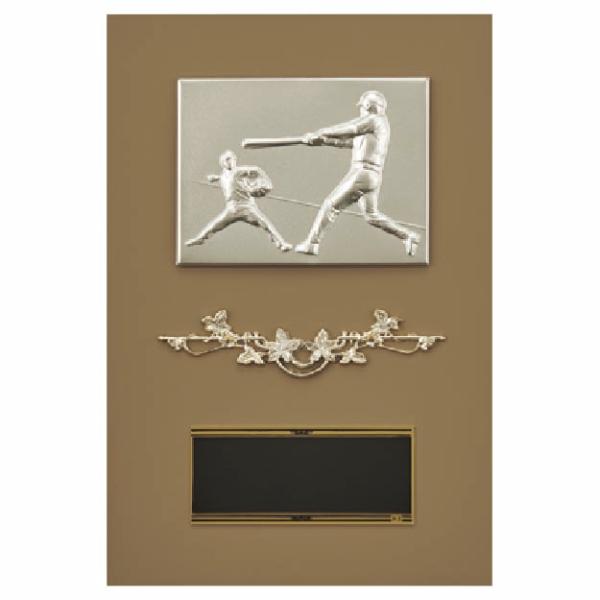 大会など表彰式で使われる、野球・ソフトボールの楯(盾)です。記念品、卒業記念、卒団記念などに最適です。装飾に紅白リボンを取り付けます（無料）。