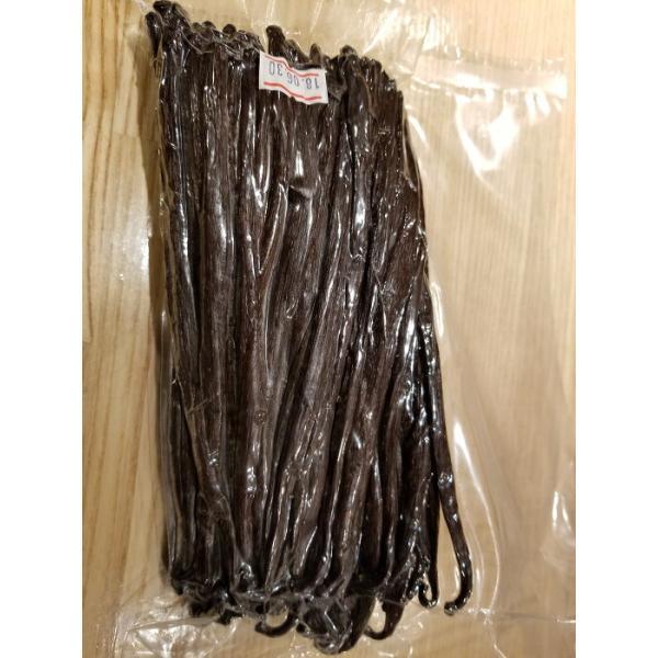 高級ヴァニラビーンズ250ｇ【ヴァニラ（バニラ）アイスクリーム】５００cc牛乳１２５ccクリーム６個卵黄１７５g砂糖ヴァニラビーンズ１本牛乳とクリーム、バニラ（縦に切って）を鍋で沸かす。卵黄と砂糖を白くなるまで良くかき混ぜる。沸いた牛乳を卵...