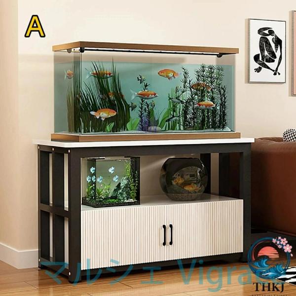 ? 【高品質の素材】水槽スタンドは鉄製のブラケットと頑丈な木製ボードで作られており、非常に強い強度と耐久性、強力な耐荷重性を備えており、揺れることなく水槽を安全かつ安定して取り付けることができます。? 【大容量収納】水槽スタンドは上部と下部...