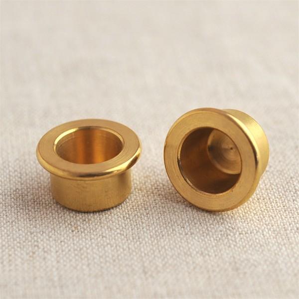 バースディリング用のキャンドルカップです。キャンドルを使用される際は必ずお取付けください。グリム社（ドイツ） 内径1.3cm 真鍮