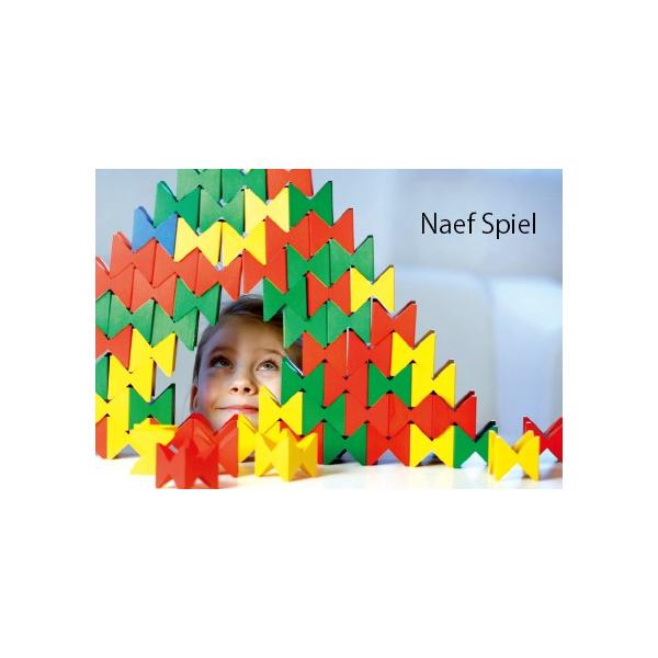 5cm角の立方体に切り込みが入ったリボン型の積み木を積み上げていくと・・・一般的な積み木とは、ずいぶん形が違いますが、積み木の概念を打ち破った子供から大人まで楽しむ事が出来る積み木です。また、ネフ社の他の積み木と組み合わせると遊びが広がりま...