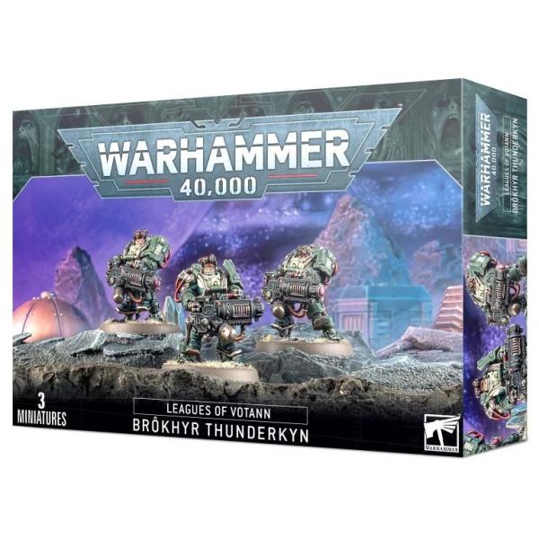 【新品未開封のメーカー正規品です】このマルチパーツ・プラスチック・キットは、強力な射撃武器を操る工兵であるブロキール・サンダーキンを3体製作します。ブロキール・サンダーキンは重い武装を支える重厚なエグゾフレームに包まれ、戦場をスキャンするた...