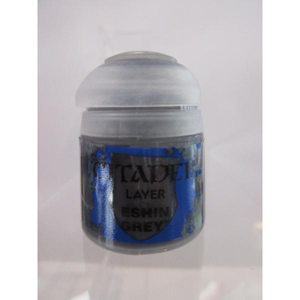 ベースで塗った上から重ね塗りするための塗料です。隠蔽力は低めで、ミニチュアの明るい部分に塗ることでグラデーションを表現します。