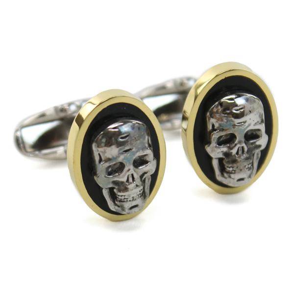 ＜カラー＞　シルバー■サイズ：全長：約2.4cm モチーフ幅（W)：約1cm モチーフ高さ（H)：約1.6cm■素　材：メタル■付属品：純正BOX