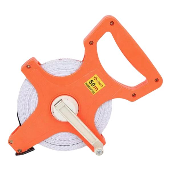 50m超長尺で大規模計測もラクラク：この巻き尺は50mもの長さを計測可能なプロ仕様のメジャー。野球場のベース間距離測定から陸上トラック、サッカーコートのマーキングまで、広いエリアの計測に最適です。両面にメートル目盛が印刷されており、どの角度...