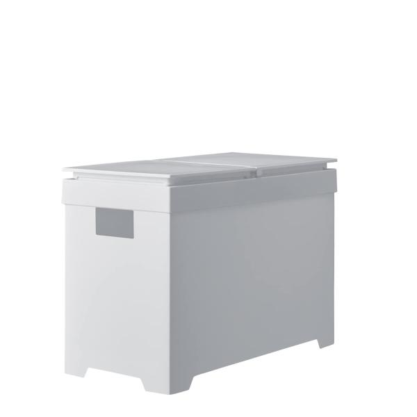 カラー：ホワイトサイズ：20Lスタイル：ハーフオープン選べるスタイル、選ばない場所をコンセプトにしたシンプルなスタイリングのダストボックスが登場。お部屋でダストボックスとしてのご使用はもちろん、20Lサイズはシンク下のごみ入れとしてもおすす...