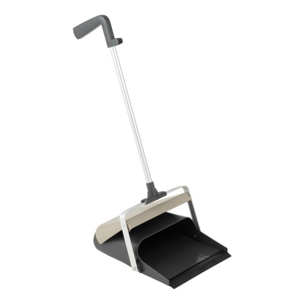 【商品概要】メーカー型番:9945gサイズ:W28.5×D31×H67cm (使用時)重量:約710g素材・材質:本体:ポリプロピレン(再生樹脂)、柄:アルミパイプ、グリップ:ポリプロピレン(再生樹脂)製造国:日本【商品説明】【商品詳細】ブ...