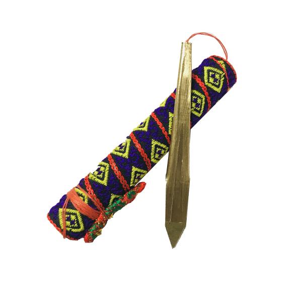 【商品概要】世界各地に分布する口琴、こちらはベトナム モン族の伝統的な口琴です。フレームは柔らかく、唇に挟んで演奏するので、初めての方も簡単に音が出せます。Sサイズは3種類の中でも最も高音域が出ます。弁の先端が短く演奏しやすいので初めての方...