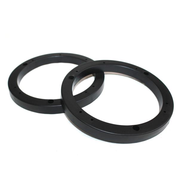 【商品概要】【商品説明】かたいプラスチック樹脂製です。MDF（圧縮ウッド）製の商品より音質は劣りますが、手軽にスピーカー交換を考えている方には安価で使いやすい商品です。 プラスチック樹脂のバッフルにも2種類あり、より廉価版な「SOFT樹脂」...