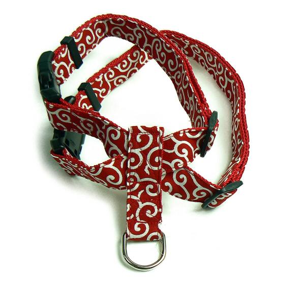 【商品概要】純日本製のハーネスです（使用バックルも国内メーカー製）和のテイスト、伝統の唐草模様です。写真のイメージや色が実物と違って見える場合があります。柄の入り方は写真と全く同一ではない場合がございます、予めご了承下さい。（生地の裁断位置...