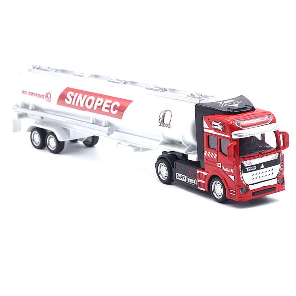 【商品概要】タンクローリー車をリアルに再現した、ビッグサイズのトラックおもちゃです。全長32cm 1/48スケールのトラックで、キャビン部はダイキャスト製。自動車おもちゃ遊びを楽しくさせるタンクローリーです。タンクローリー上部には、ガソリン...