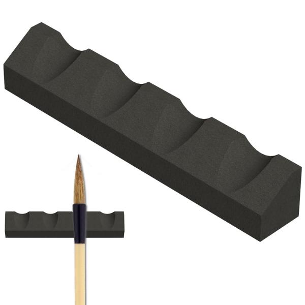 【商品概要】【大切な筆の置き場に】複数の筆を使用して置き場所に困っていませんか？そんなお悩みを解決するのがこの筆置きになります！【筆の形崩れを防止】一時的に筆をおくことで筆先が汚れたり、墨が机についたりするのを防止することができます。【一度...