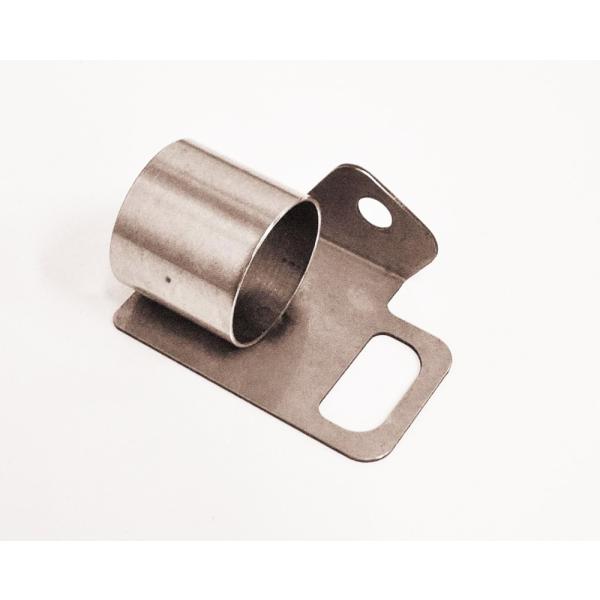 ■ステンレス製●コネクタ用収納ホルダー。●セーフティーワイヤーをかけるフックもついています。●カーゴトレーラーへの取り付けは加工が必要です。【商品の納期について】《在庫がある場合》1〜2営業日にて出荷致します。※実店舗と在庫を共有しておりま...