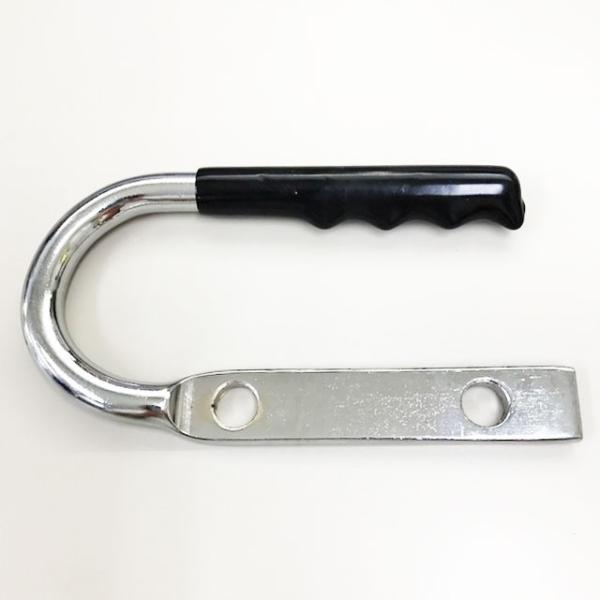 ●素材 スチール製　（取手部はゴム 製）●入り数 1個●サイズ： 全長 180ｍｍ　、高さ 95ｍｍ●取り付け部分・・・穴のサイズ：14ｍｍ　　2穴の距離（中心）：78ｍｍ　■トレーラー連結時のカップラーの取手として使用。■ヒッチカプラー用...