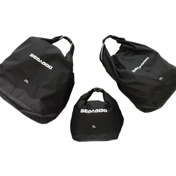 ■Set of 3 Watertight Roll-Top Bags（防水ロールトップバッグ3個セット）■品番：295101448●この防水ロールトップバッグ3個セットは、持ち物やギアを整理するのに最適なソリューションです。●容量の異なる3...