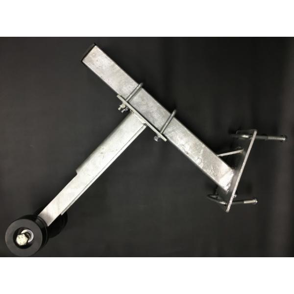 ■適合：TS/TK/TND 共通ウィンチマウント■亜鉛メッキ【ご注意】※こちらの商品は長期倉庫保管品のため、アウトレット品です。※使用上は問題ありあませんが、部分的にサビや汚れ（剥がれ）がある場合がございます。※基本的にキャンセル・返品はで...