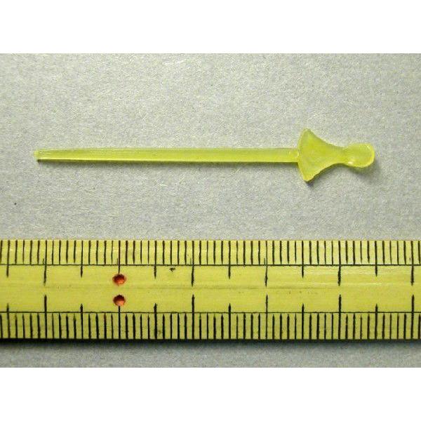 人形用の簪です。プラスチック製。サイズ：4.5cm　＊写真の品を5本セットで販売いたします。