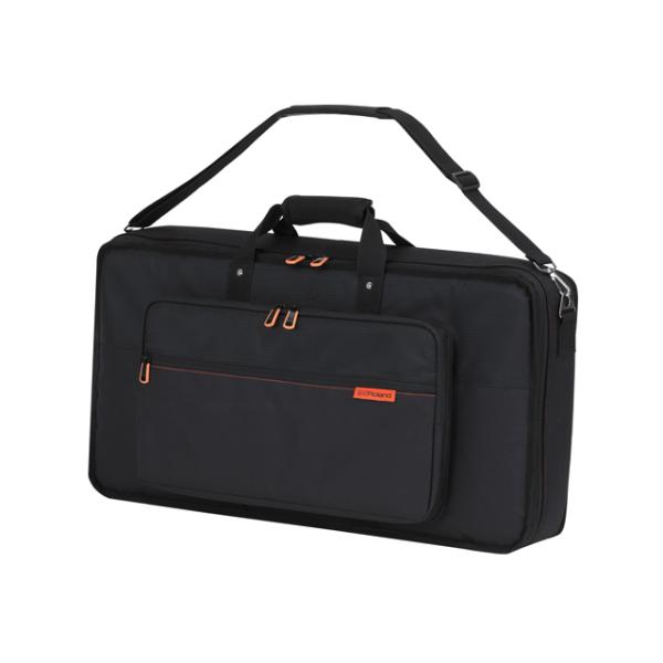 ■店舗在庫あります！即納可能!!■CB-B61は汎用性と実用性を備えたキーボードバッグです。外装には耐久性に優れたポリエステル素材、内装には厚手のパッドと柔らかなフリース素材を採用、軽量ながらも大切なキーボードを保護します。フロント部には大...