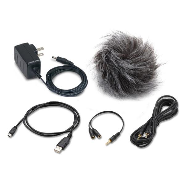 こちらの商品は生産完了品です。現行のH4 Essential用ではありません。あらかじめご確認の上お買い求めください。業務レベルの風防性能を誇るヘアリーウィンドスクリーン、バッテリー残量を気にせずに長時間使用できるACアダプタ、H4n Pr...